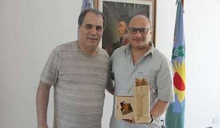 El intendente Reino saludó y felicitó a Rolo Villar | Noticias | Diario ...