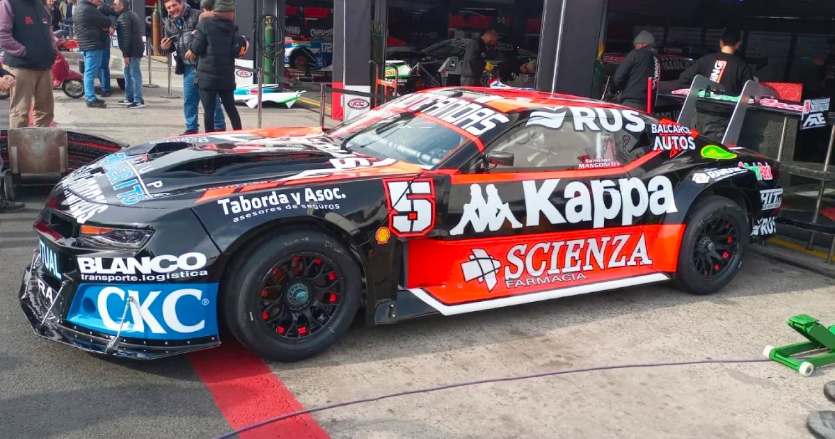 Deportes | Mangoni presentó el Camaro para el TC en Buenos Aires ...